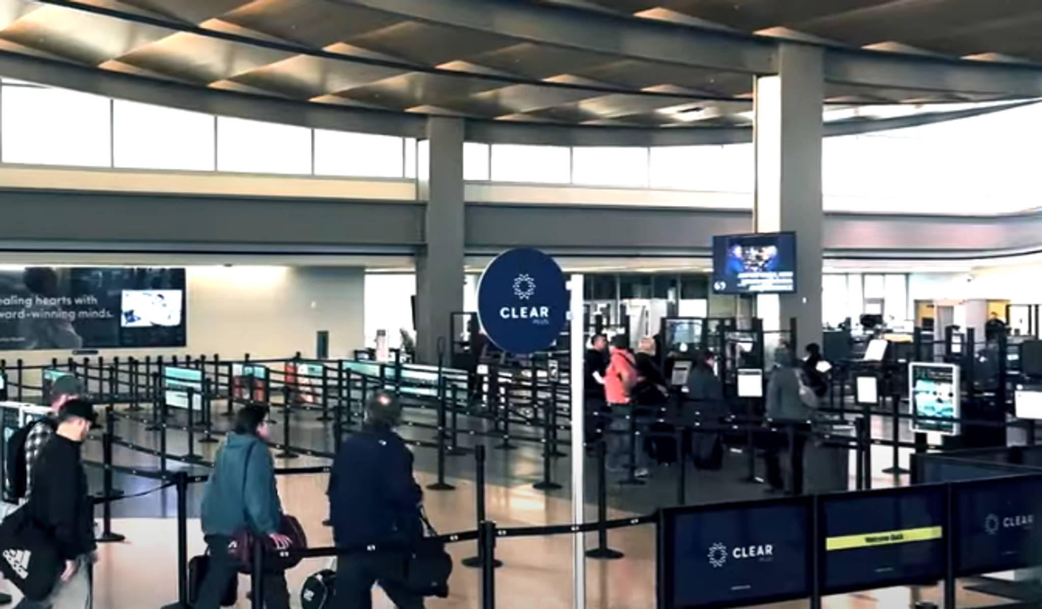 Guide to CLEAR Airport Security: Avoiding the Lines