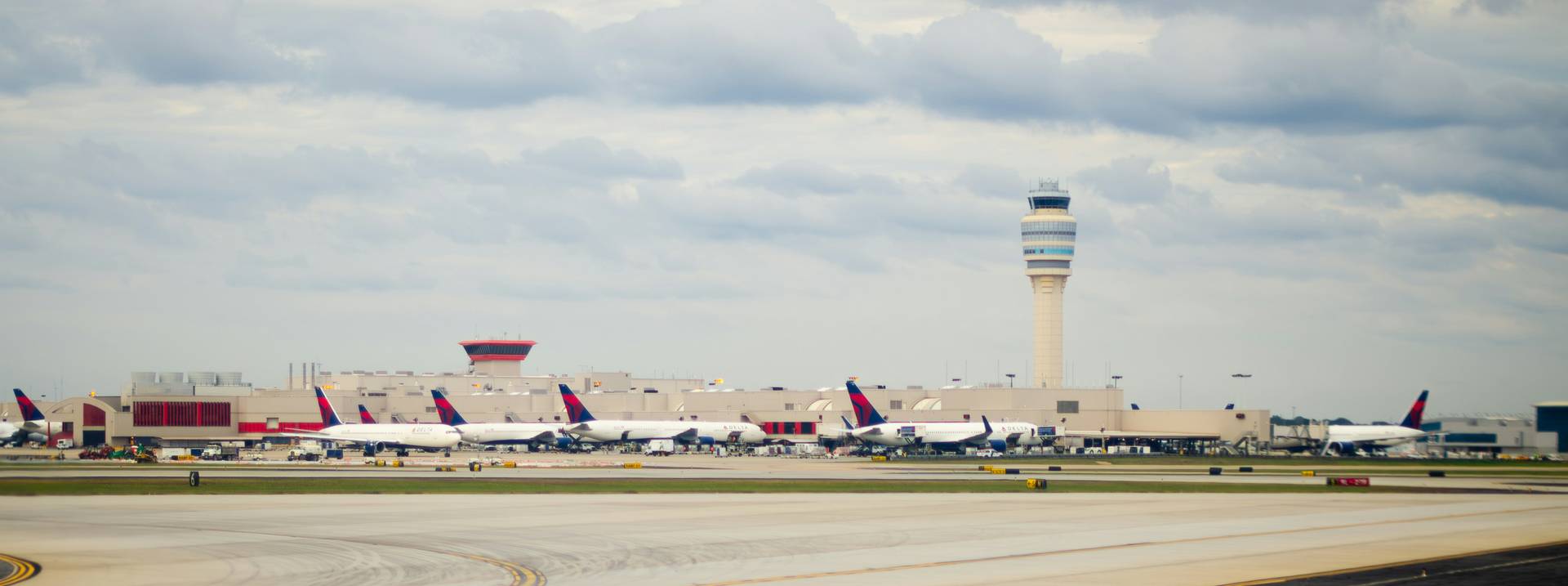 Airline Aircraft Fleet Guide: Aircraft Types, Order History