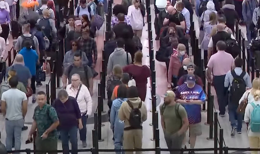 Guide to Airport Security Wait Times - iFLY